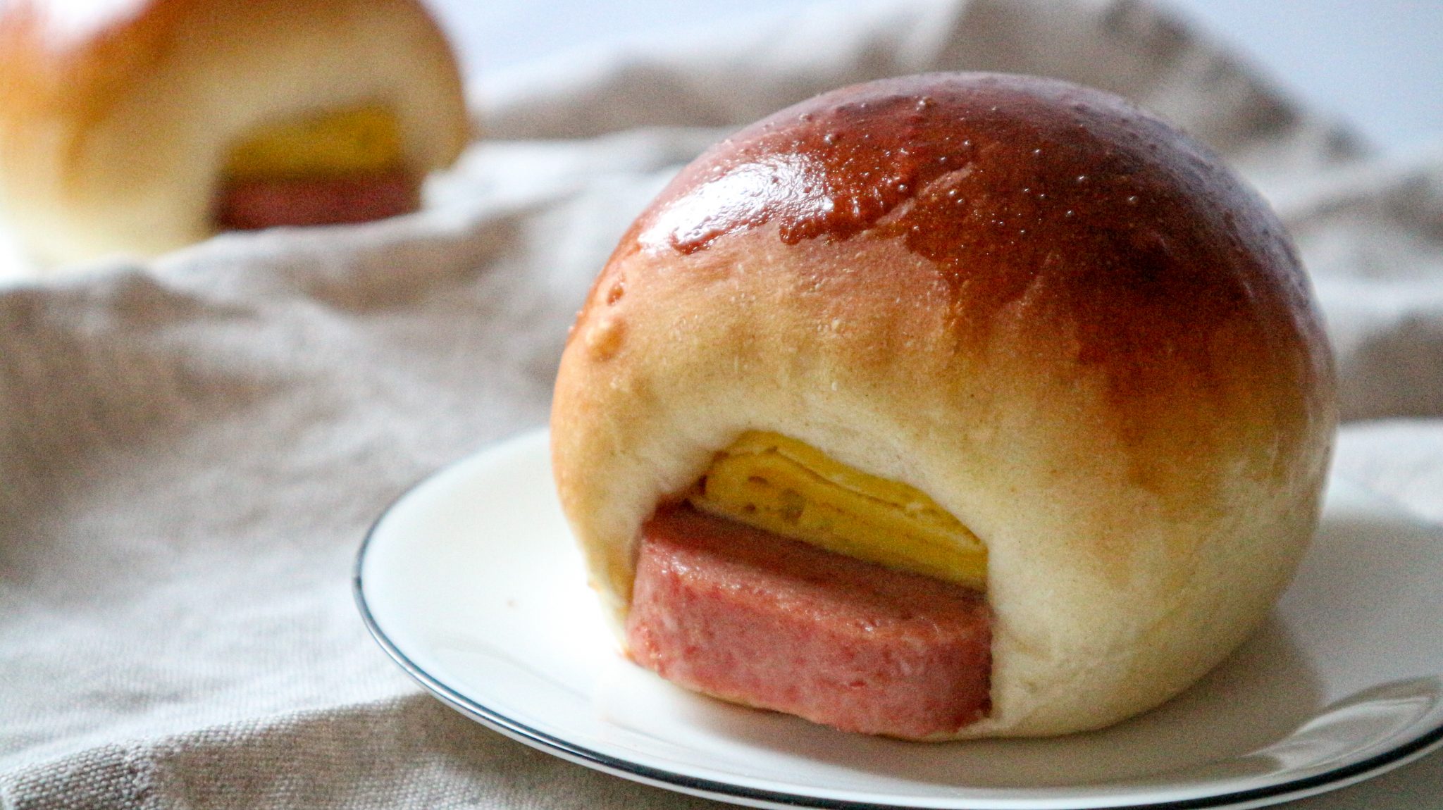 Hong Kong Style Spam and Egg Bun 港式厚切餐蛋包 | namethedish