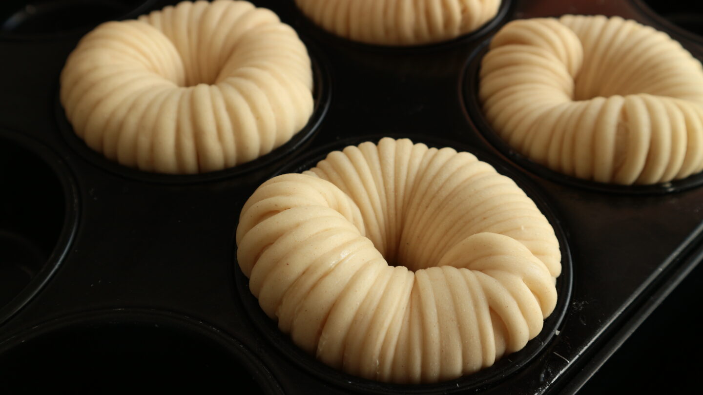 Mini Wool Roll Bread (Garlic Bread version) 迷你毛線球麵包 (蒜蓉包口味) | namethedish